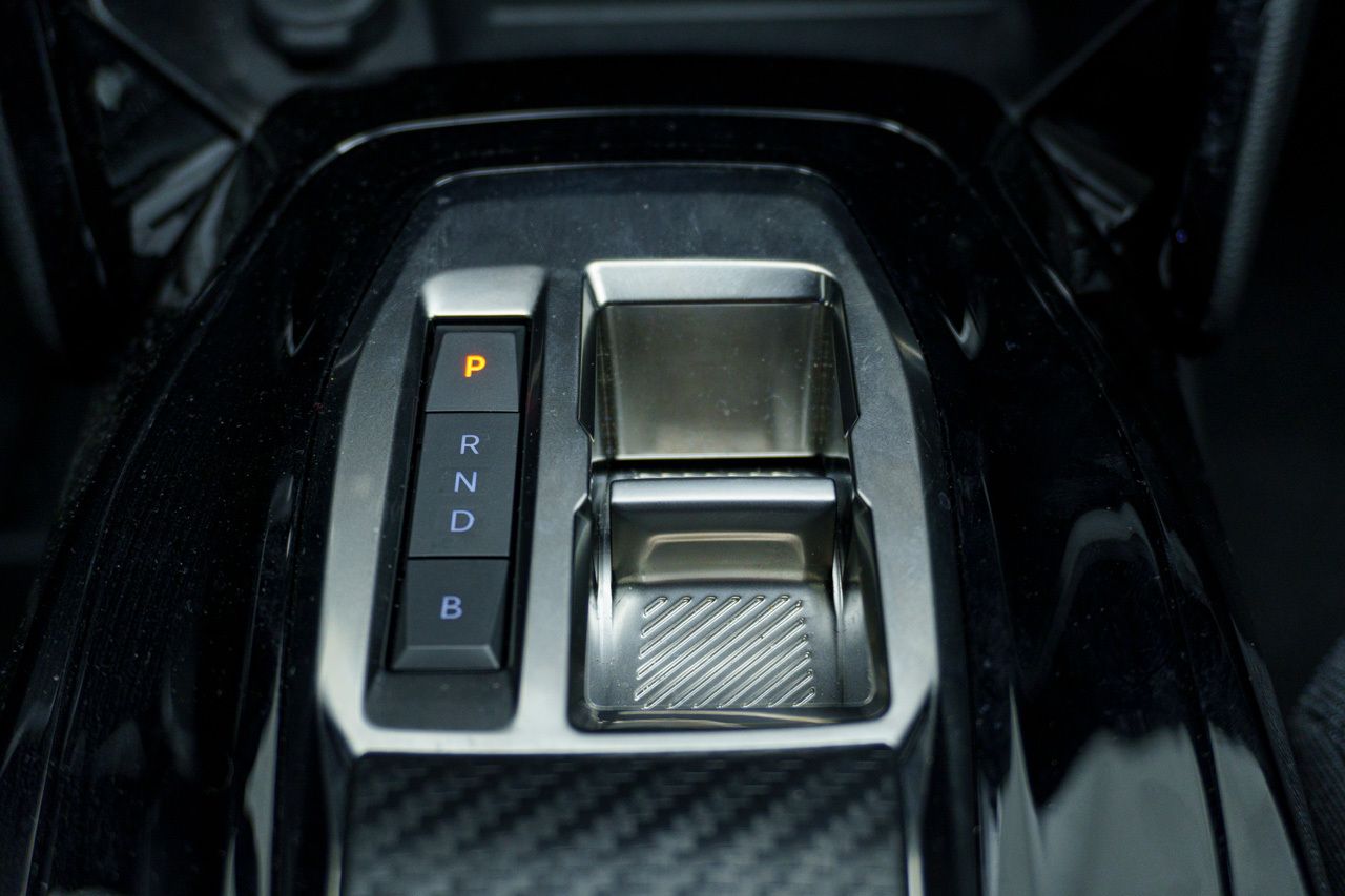 Ocasión: Peugeot 2008 ACTIVE PACK BEV 100KW 136 CV 5P de Segunda Mano - 19.900€