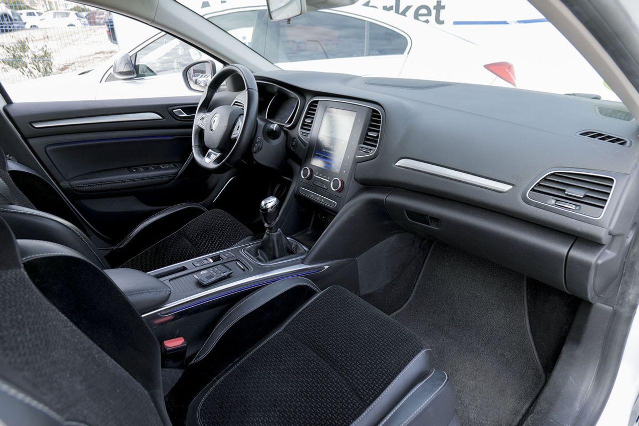 Ocasión: Renault Megane Zen Energy TCe 97kW 130CV de Segunda Mano - 13.390€