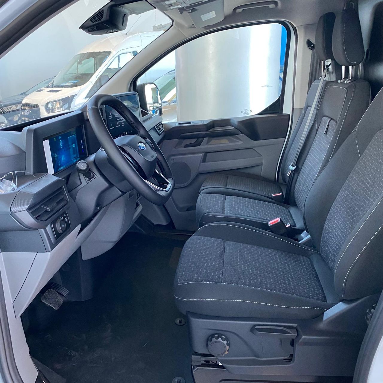 Ocasión: Ford Transit Custom Van 320 L1 Trend de Segunda Mano - 42.995€