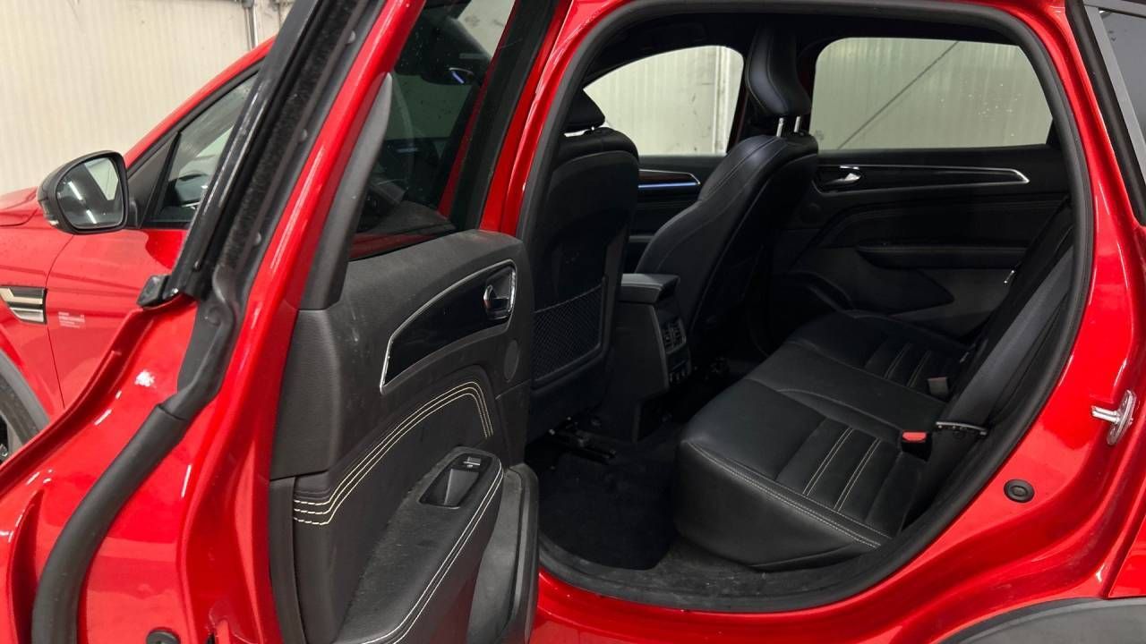 Ocasión: Renault Arkana 1.6 E-TECH 145 CV RS-LINE de Segunda Mano - 21.890€