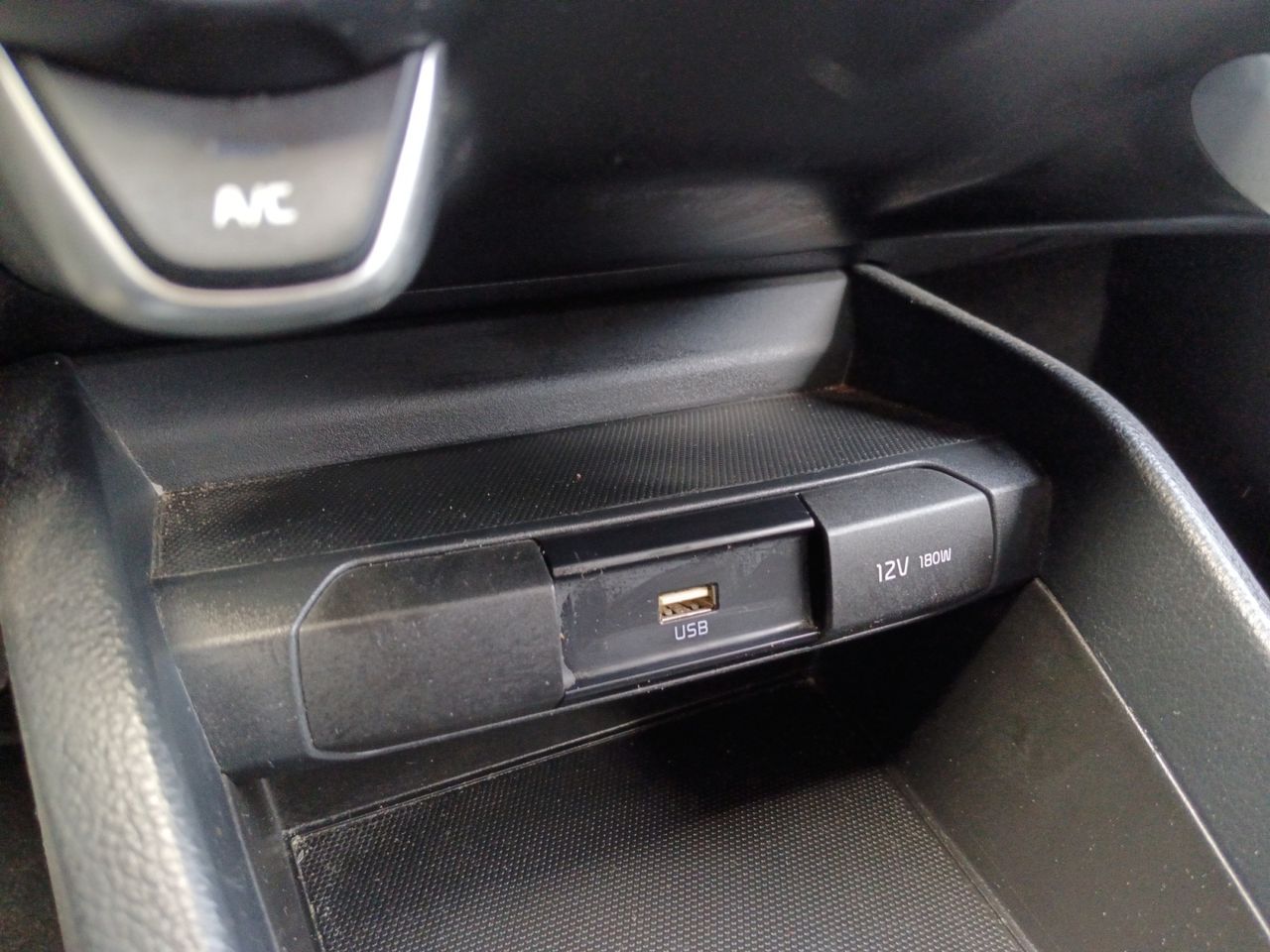 Ocasión: KIA Stonic Concept de Segunda Mano - 15.150€